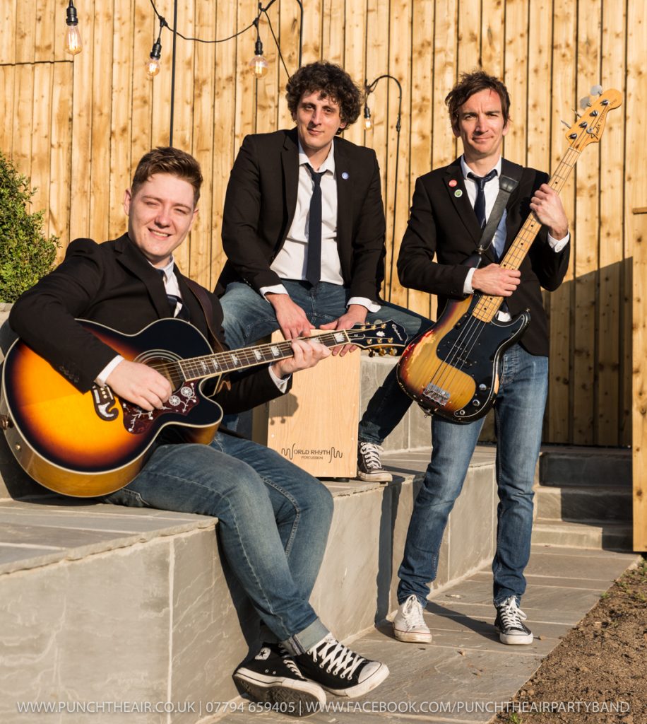 Acoustic Wedding Band - Book an acoustic Solo Duo Trio for a wedding